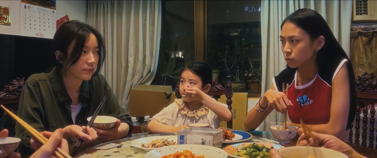 Left-Handed Girl Review | The Movie State